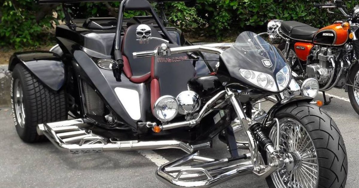 Motorcycles vs. Trikes: Safety Considerations for Riders